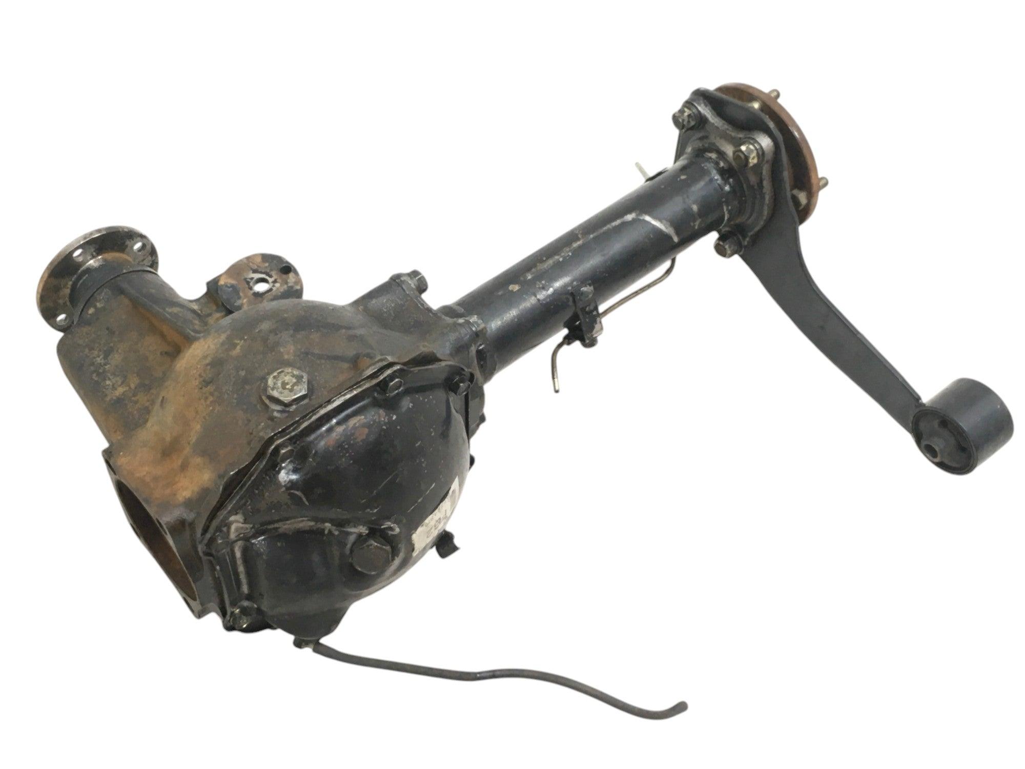 Mitsubishi Montero V20 front differential – AutoRR