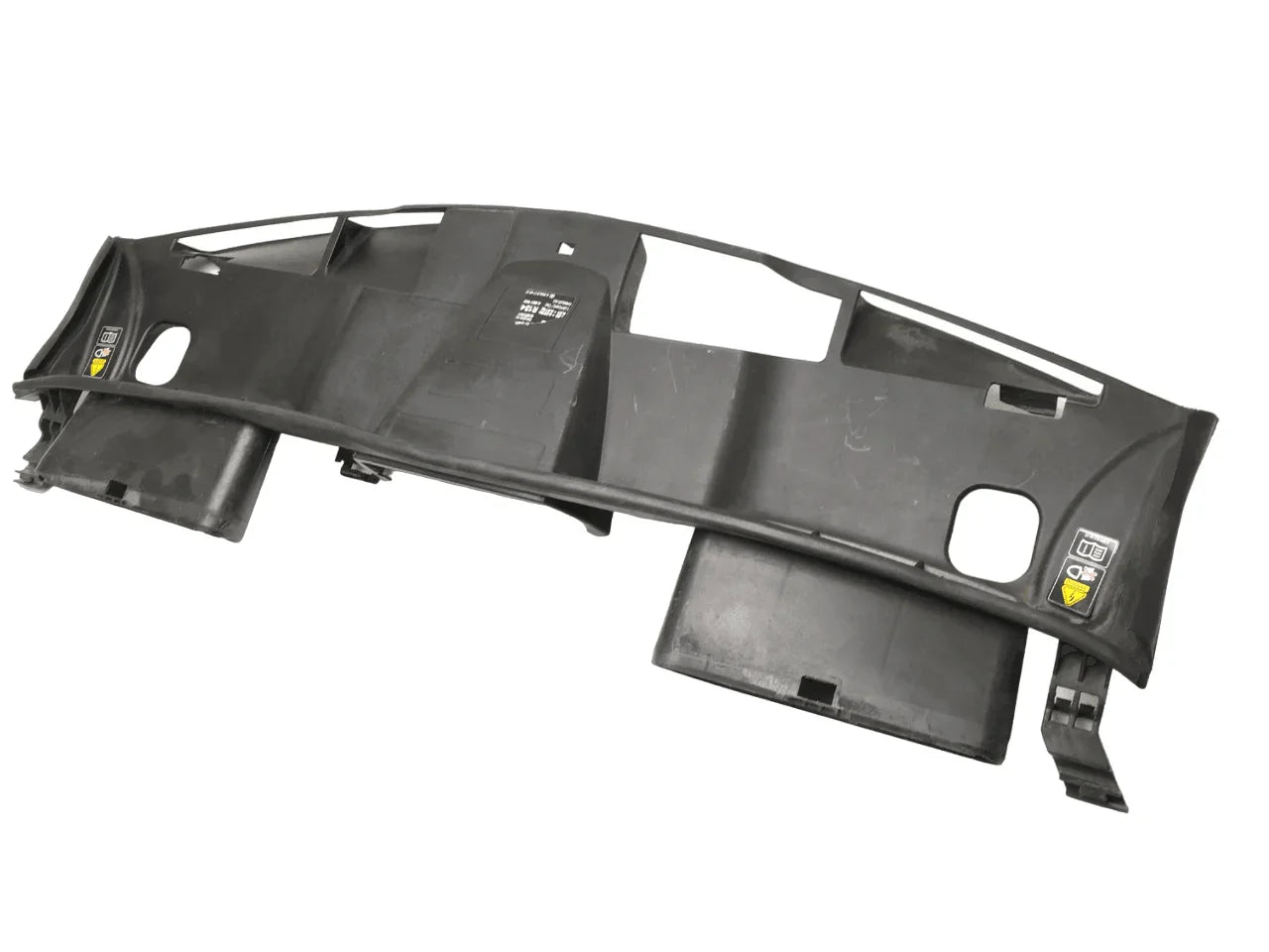 Mercedes C212 air intake guide – AutoRR