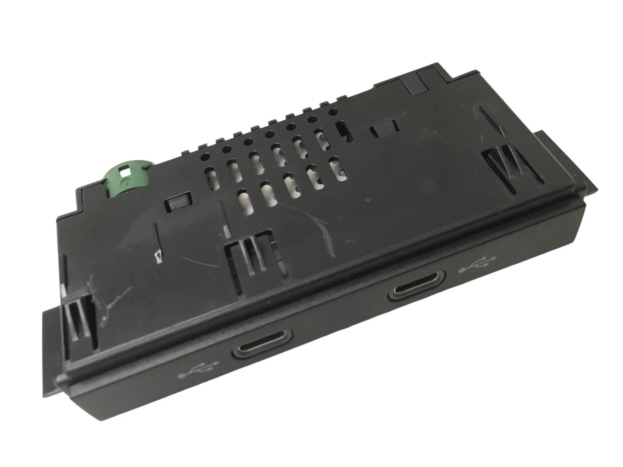 Puertos USB VW 5NA035736 – AutoRR