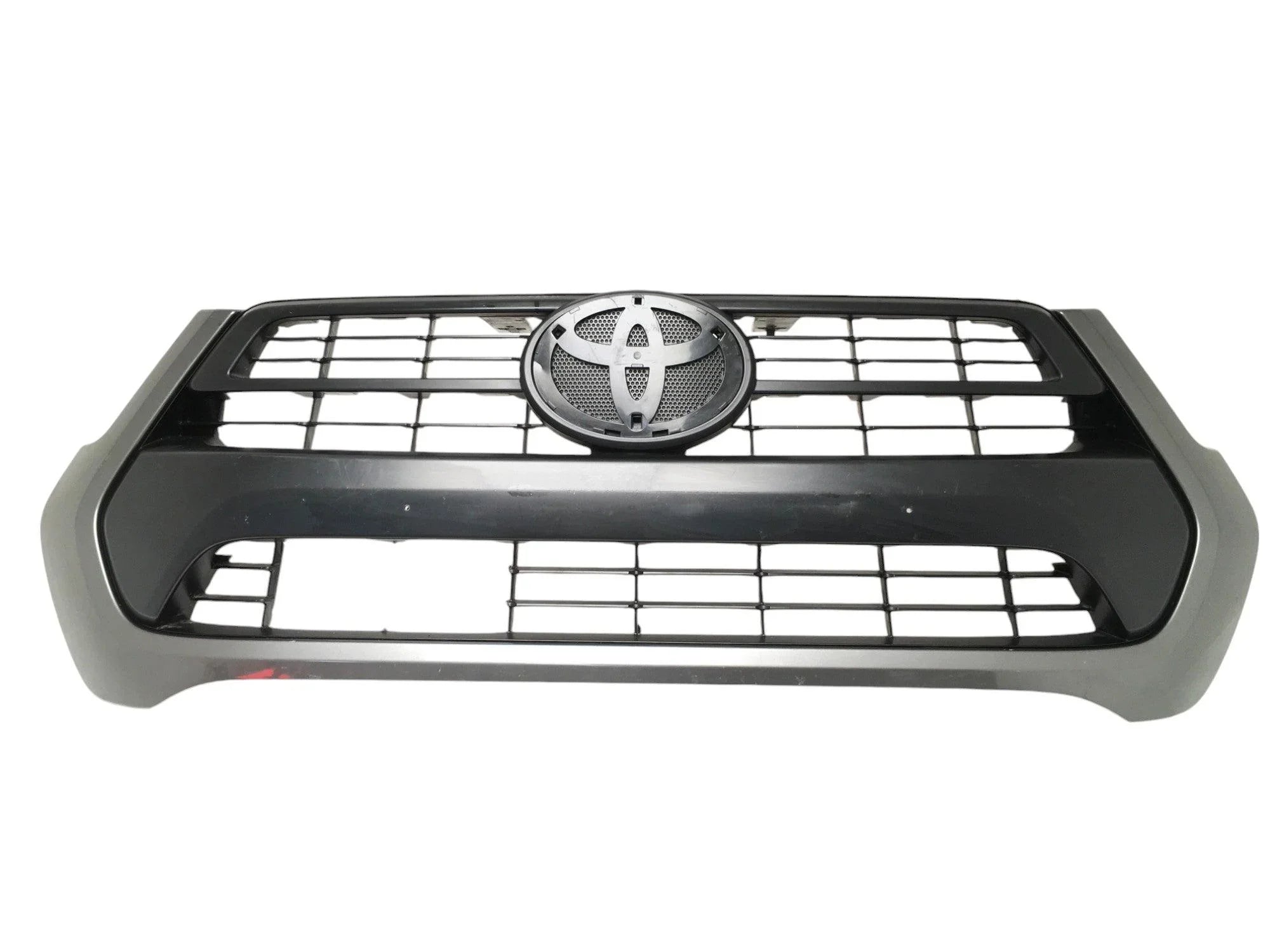 Rejilla Radiador Toyota Hilux Invincible Fase 2 – AutoRR